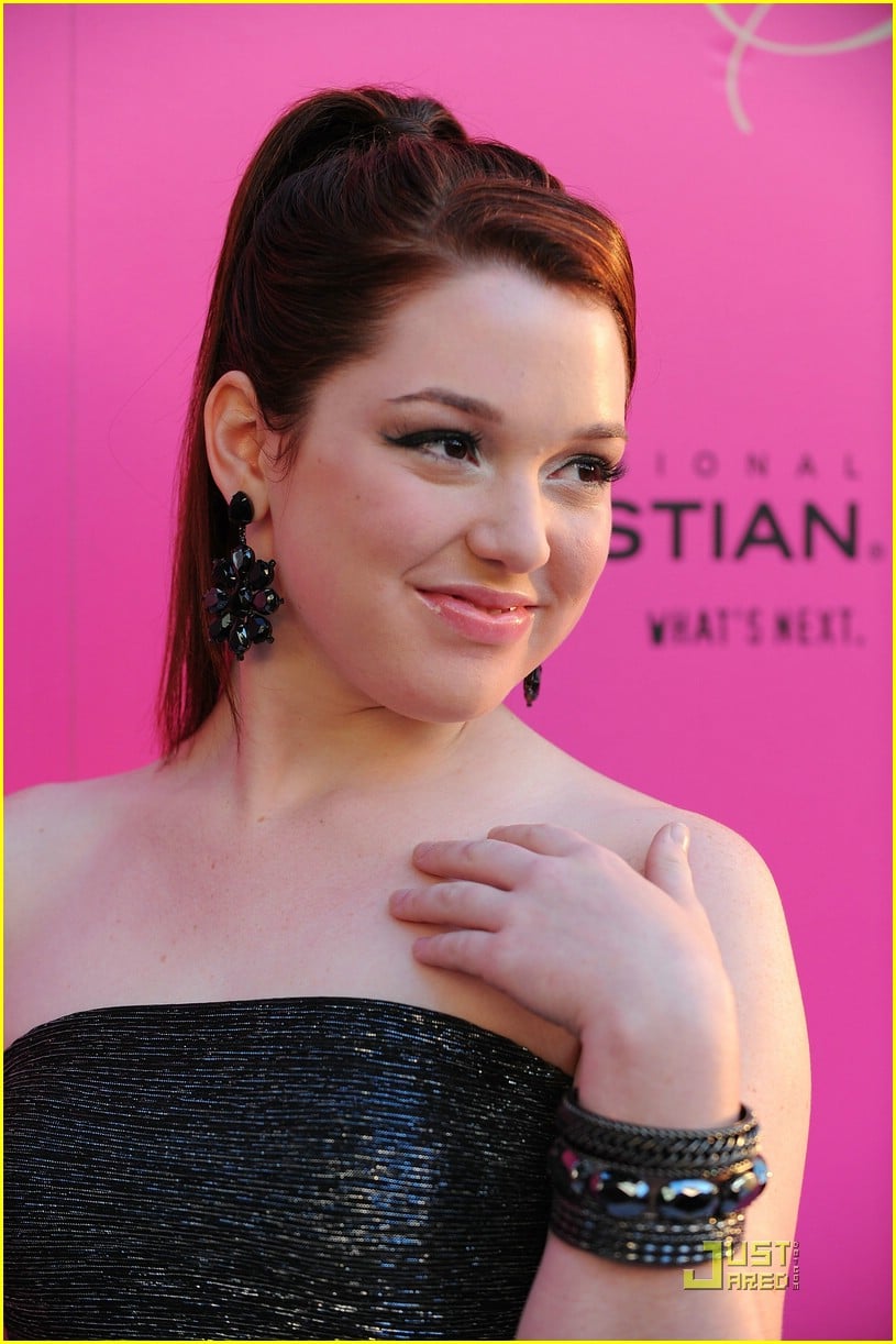 Jennifer Stone Stuns At The Style Awards | Photo 312261 - Photo Gallery ...