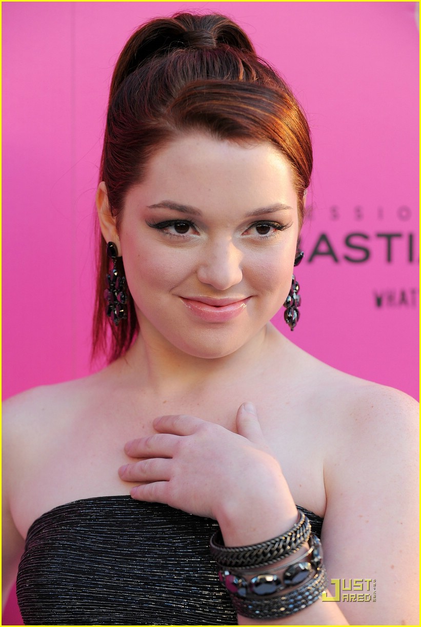 Full Sized Photo of jennifer stone style awards 08 | Jennifer Stone ...