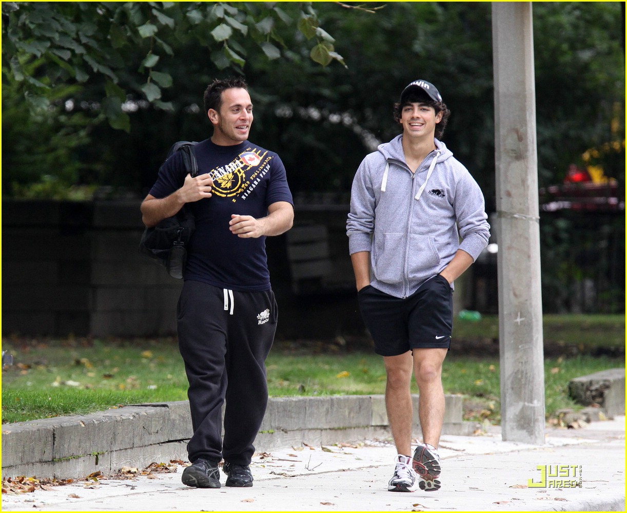 Joe Jonas: I Can't Wait For Dublin | Photo 310301 - Photo Gallery ...