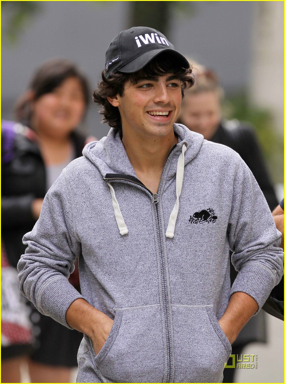 Joe Jonas: I Can't Wait For Dublin | Photo 310381 - Photo Gallery ...