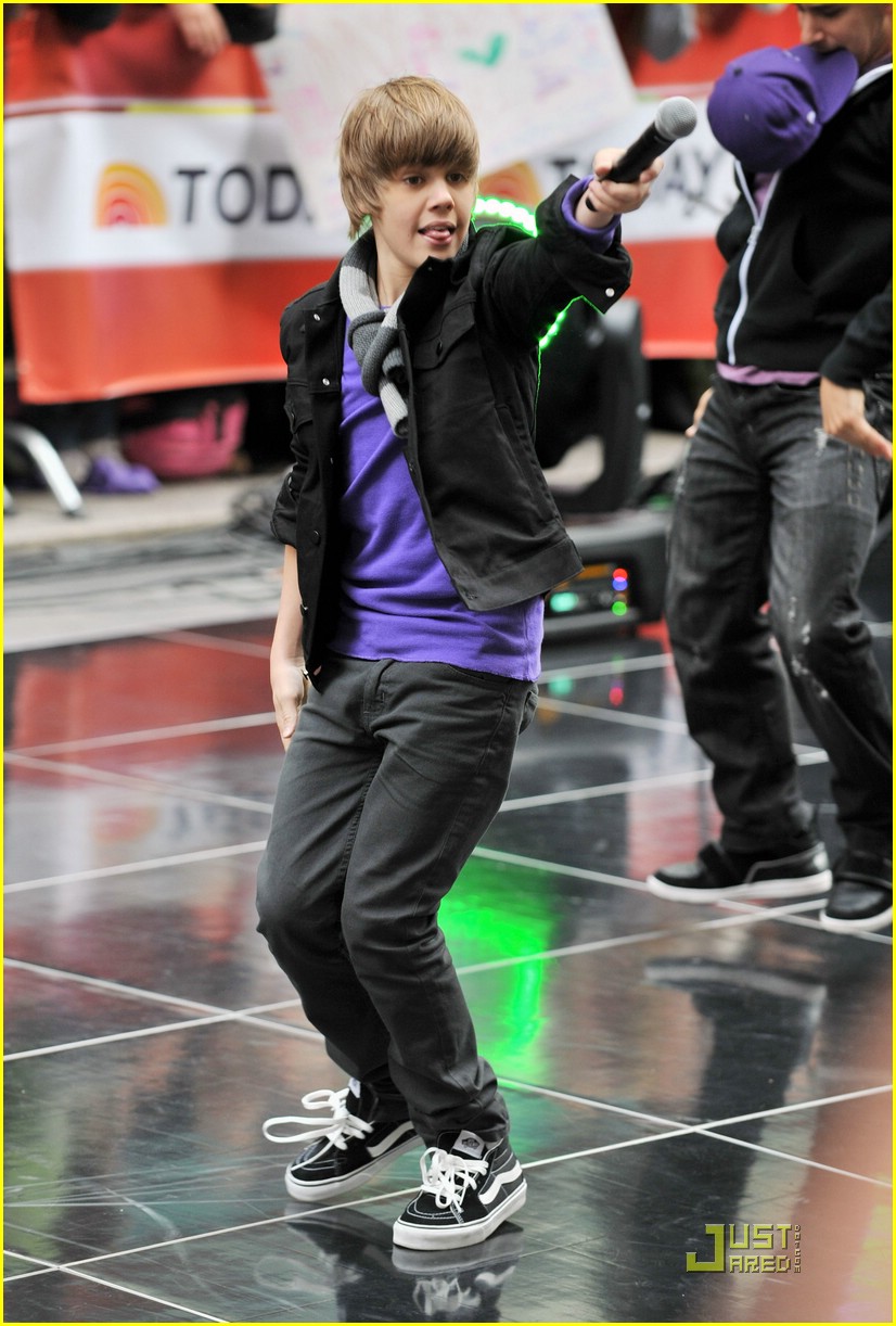 Justin Bieber Performs On The Today Show | Photo 312941 - Photo Gallery ...