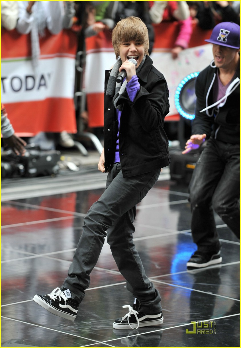 Full Sized Photo of justin bieber today show 27 | Justin Bieber ...