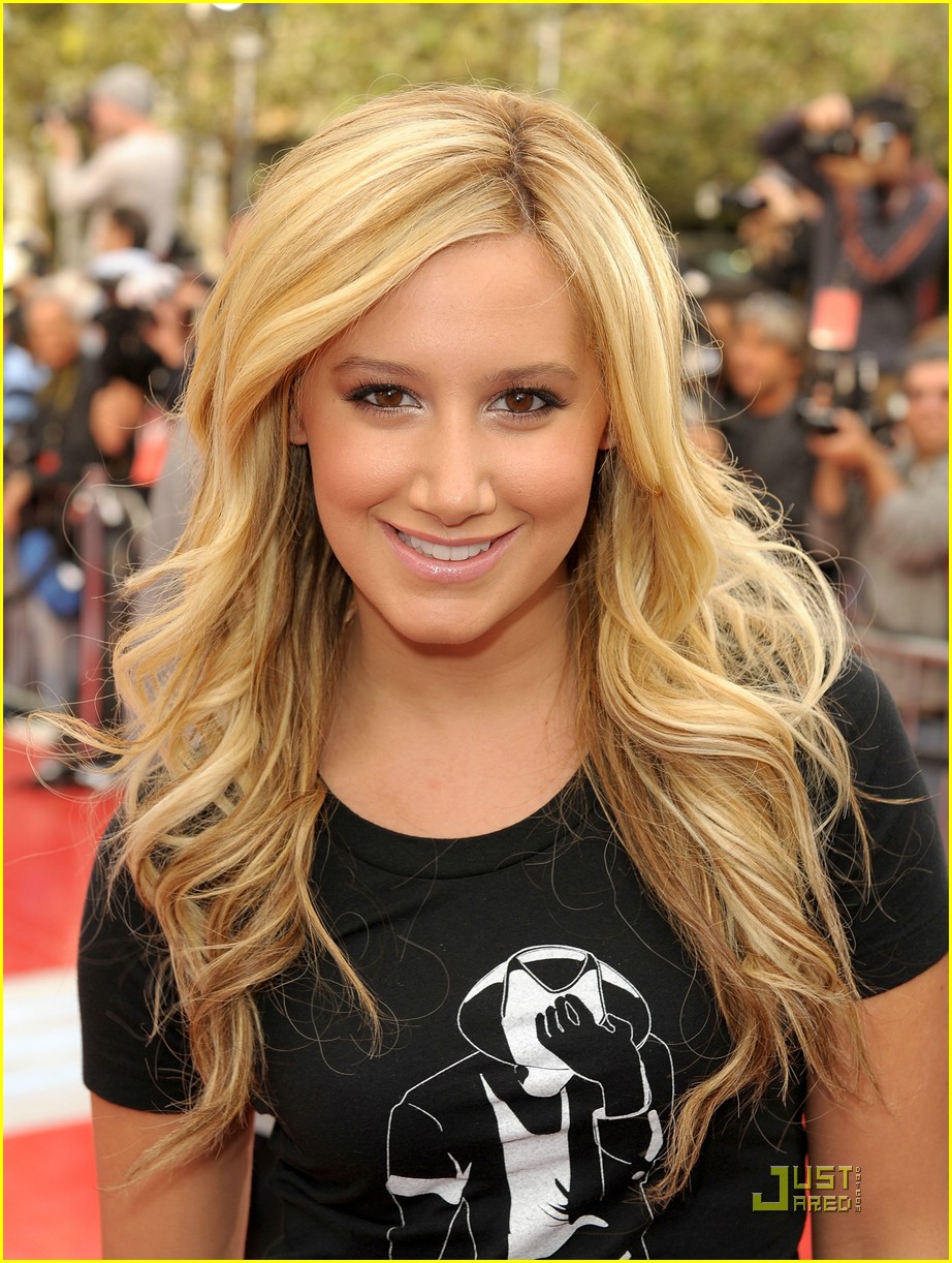 Ashley Tisdale: This Is It! | Photo 329191 - Photo Gallery | Just Jared Jr.
