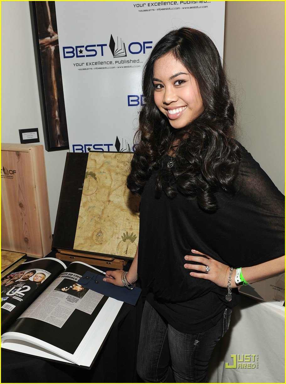 Ashley Argota is AMA-zing | Photo 350103 - Photo Gallery | Just Jared Jr.