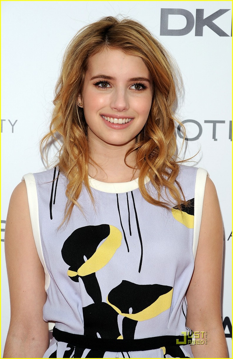 Full Sized Photo of emma roberts brothers premiere 01 | Emma Roberts ...