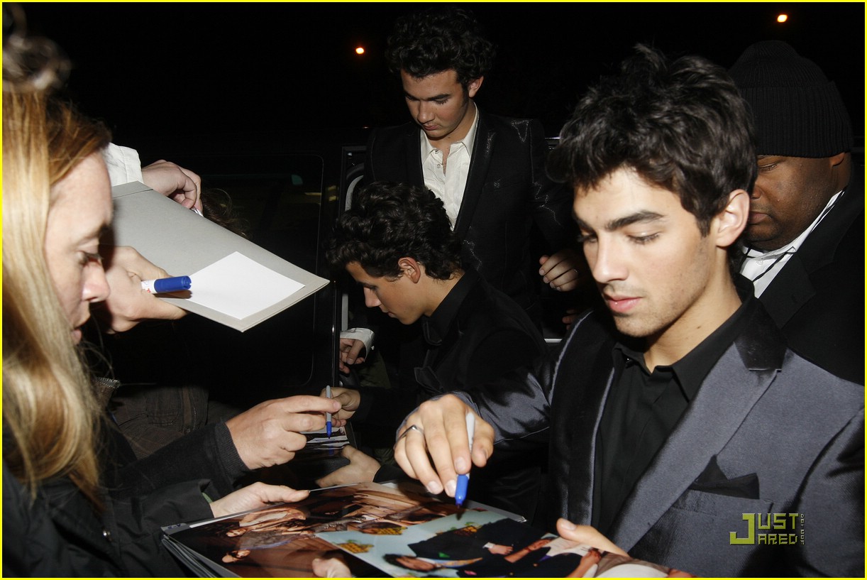 Jonas Brothers: Bye Bye Berlin | Photo 338511 - Photo Gallery | Just ...