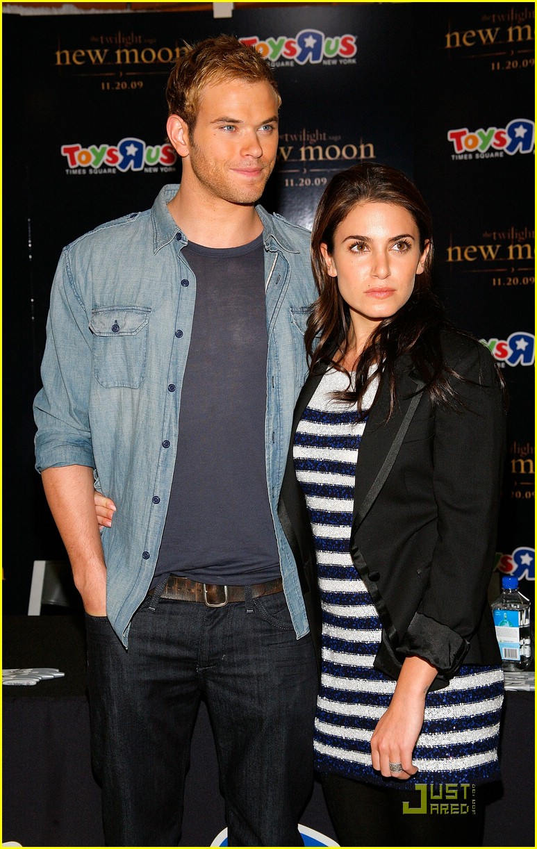 Nikki Reed & Kellan Lutz Are Toys 'R Us Kids | Photo 349863 - Photo ...