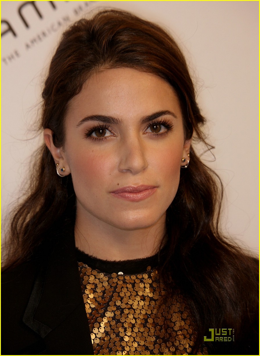 Nikki Reed Honors Susan MacLeod | Photo 341761 - Photo Gallery | Just ...