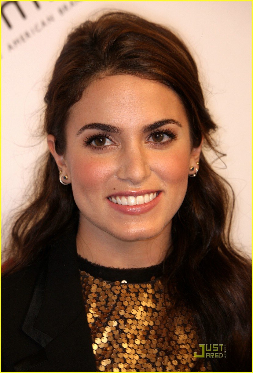 Nikki Reed Honors Susan MacLeod | Photo 341861 - Photo Gallery | Just ...
