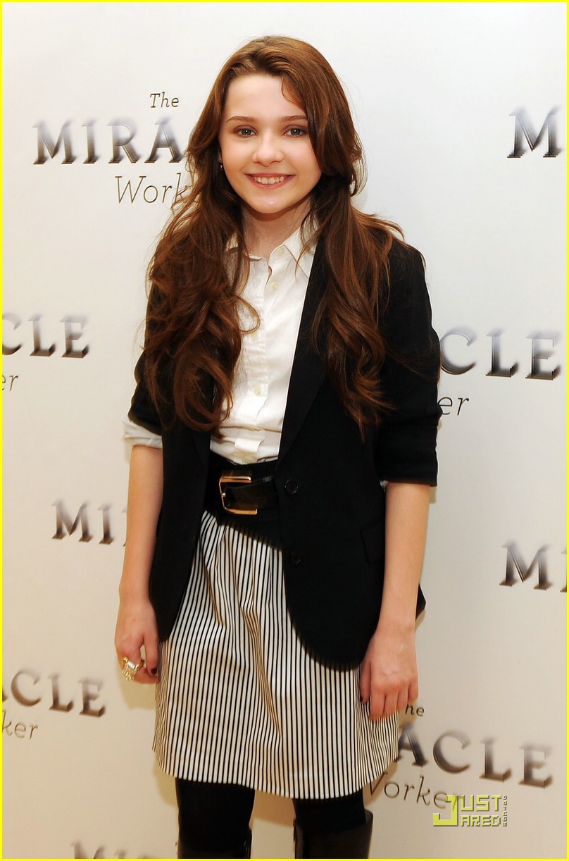 Abigail Breslin: The Miracle Worker Debuts in March | Photo 356175 ...