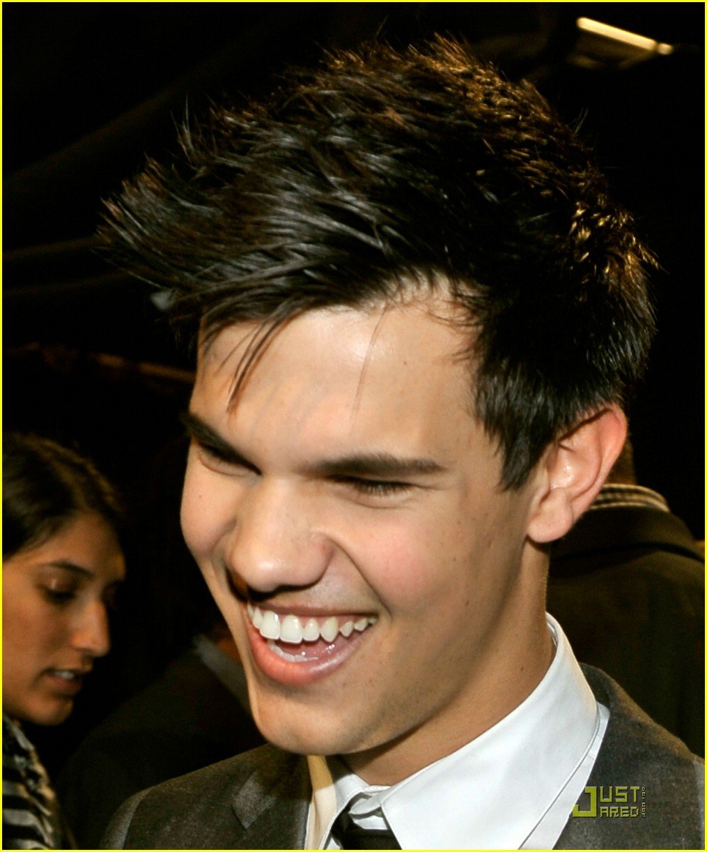 Taylor Lautner Wins Breakout Movie Actor! | Photo 353986 - Photo ...