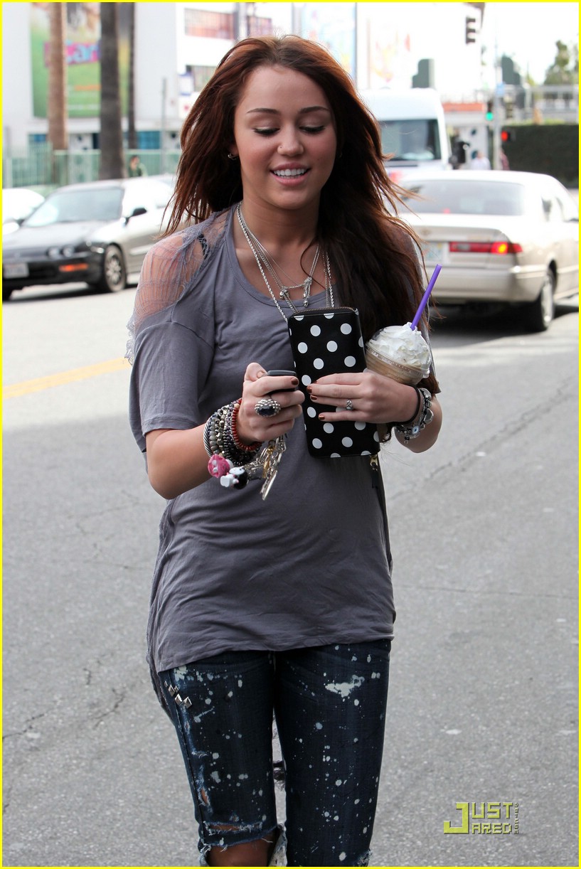 Miley Cyrus Is Coffee Cute Photo 354309 Photo Gallery Just Jared Jr