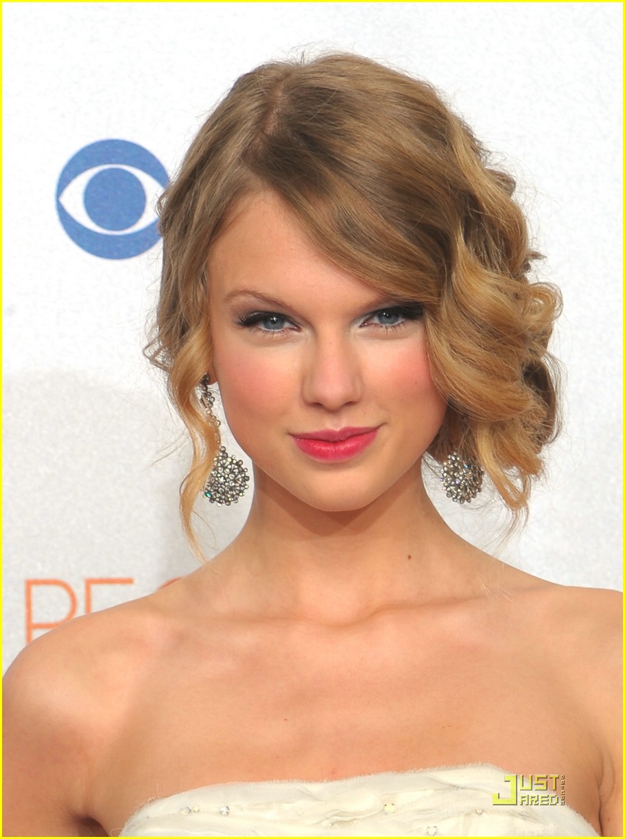 Taylor Swift: People's Choice Favorite Female Artist! | Photo 354059 ...