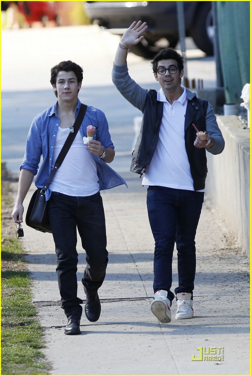 Joe & Nick Jonas: I Scream, You Scream, We All Scream For Ice Cream ...
