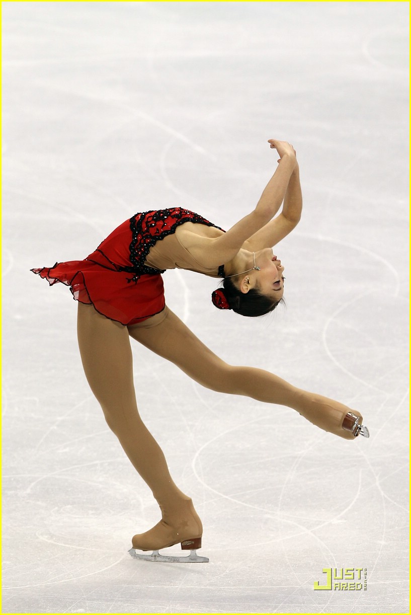 Kim Yu-Na Wins Gold at 2010 Olympics | Photo 360164 - Photo Gallery ...