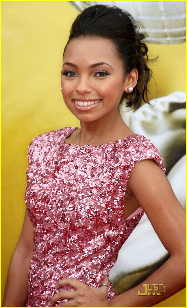 Logan Browning is Pretty In Pink | Photo 360201 - Photo Gallery | Just ...
