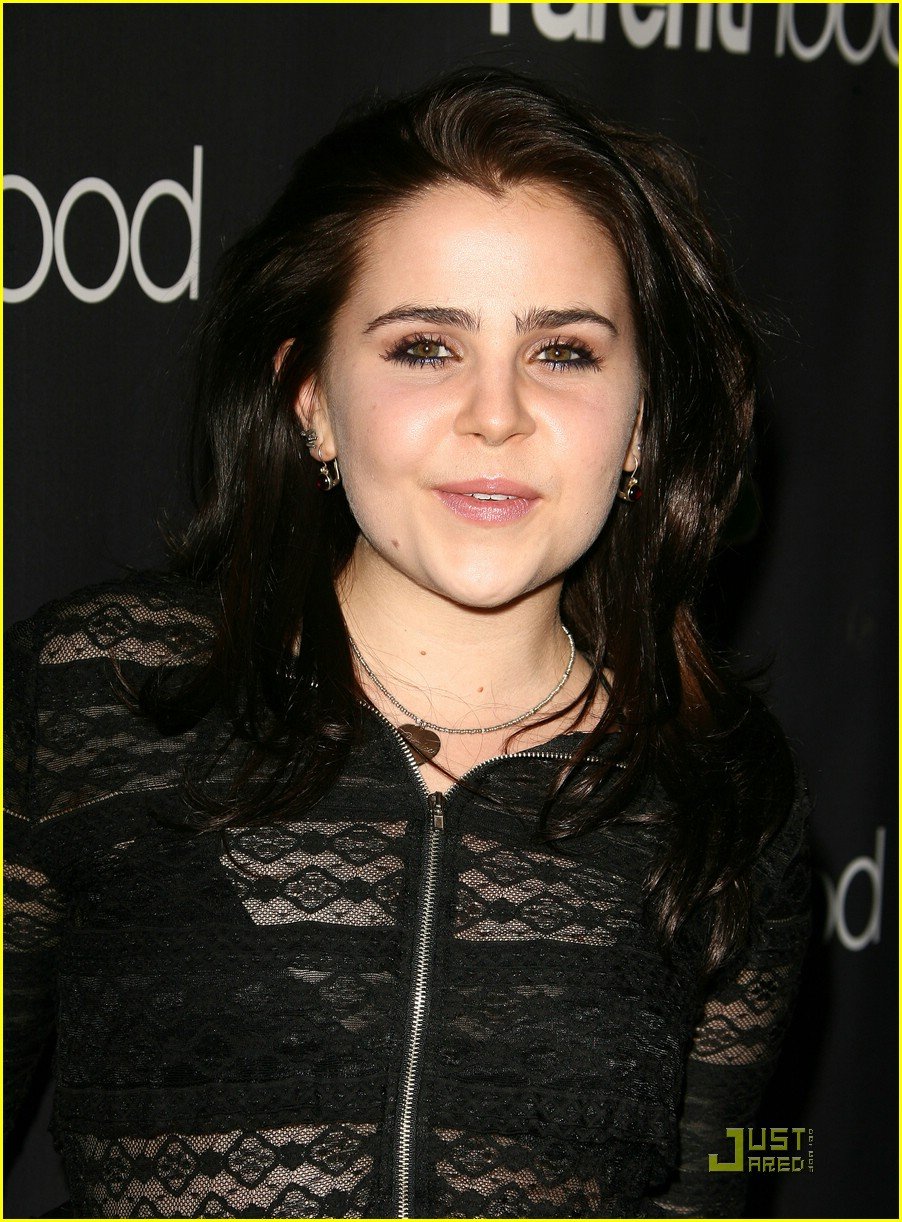 Mae Whitman is Parenthood Pretty | Photo 359836 - Photo Gallery | Just ...