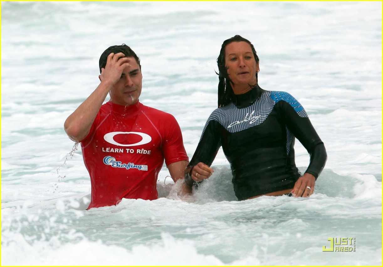 Zac Efron Learns To Surf | Photo 358853 - Photo Gallery | Just Jared Jr.