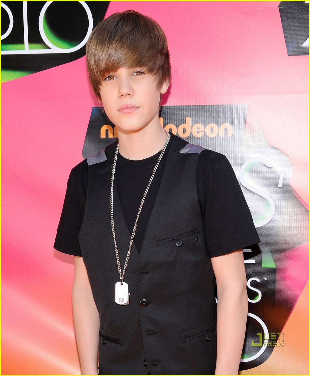 Justin Bieber - 2010 Kids' Choice Awards Orange Carpet | Photo 363910 ... Justin Bieber - 2010 Kids' Choice Awards Orange Carpet | Photo 363910 ...