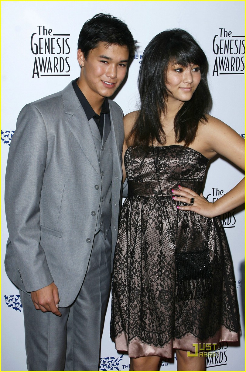 Fivel Stewart And Boyfriend