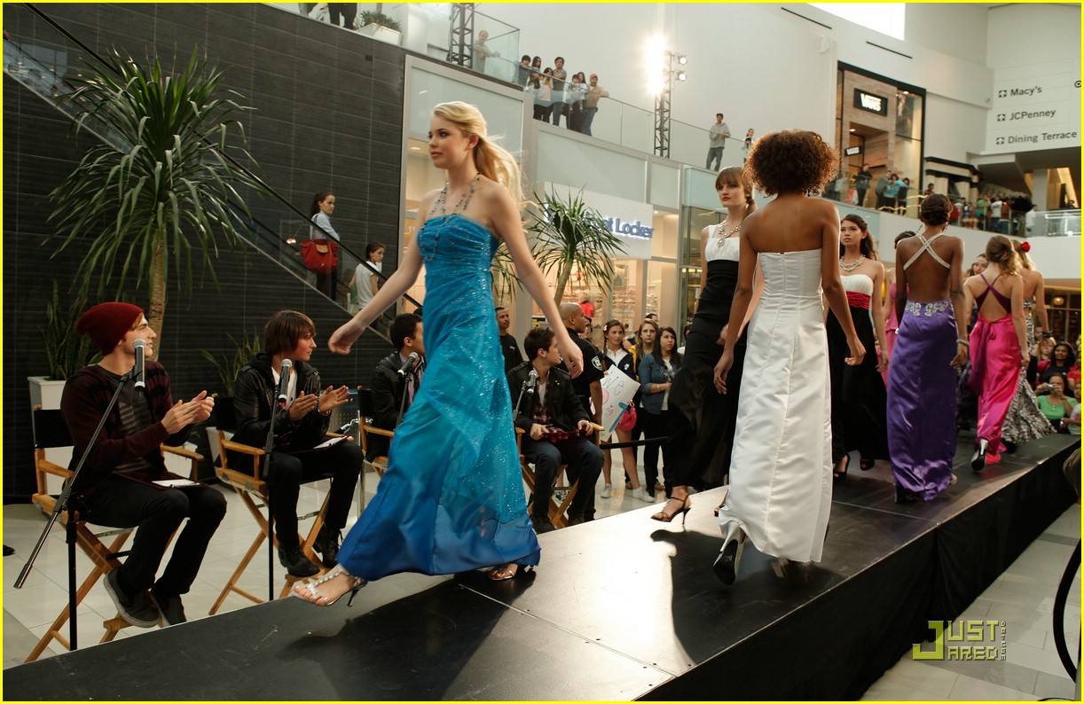 JJJ Goes to Prom with Big Time Rush | Photo 363688 - Photo Gallery ...