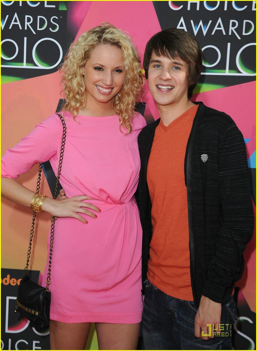 Devon Werkheiser Wins Italian KCA for Fave TV Actor | Photo 364337 ...