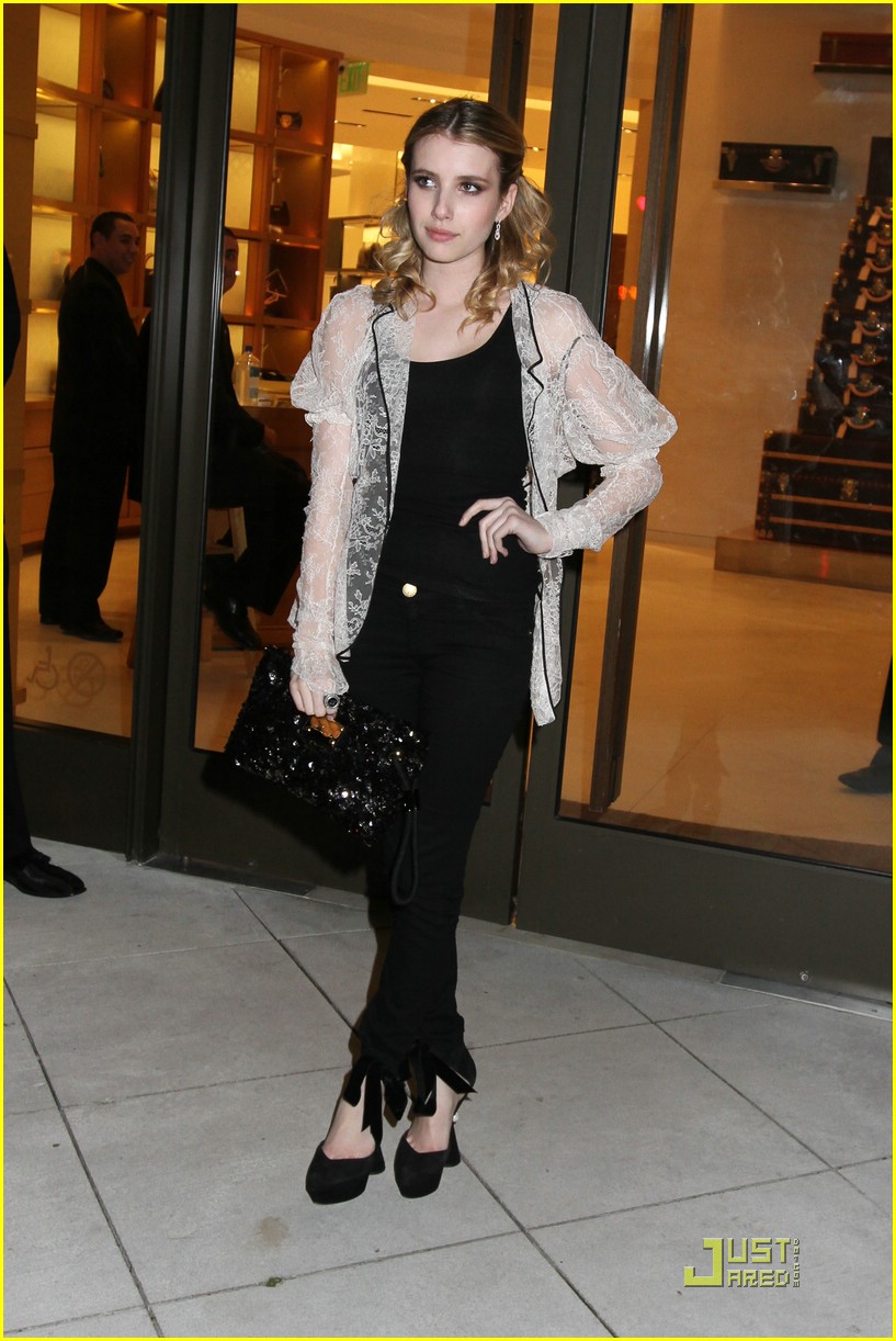 Full Sized Photo of emma roberts side part 03 | Emma Roberts is Middle ...