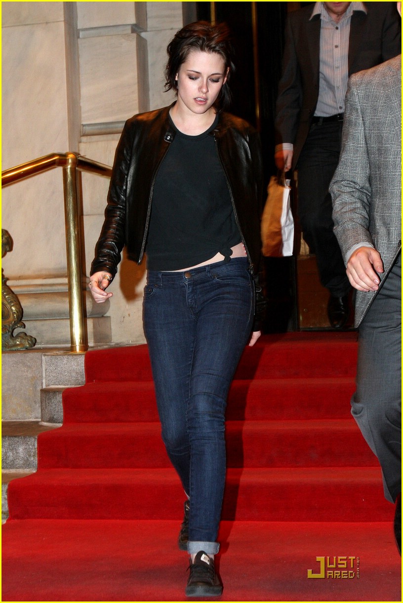 Kristen Stewart is Ballet Beautiful | Photo 360638 - Photo Gallery ...