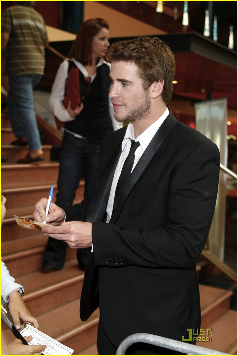 Liam Hemsworth Premieres The Last Song in Melbourne | Photo 362255 ...