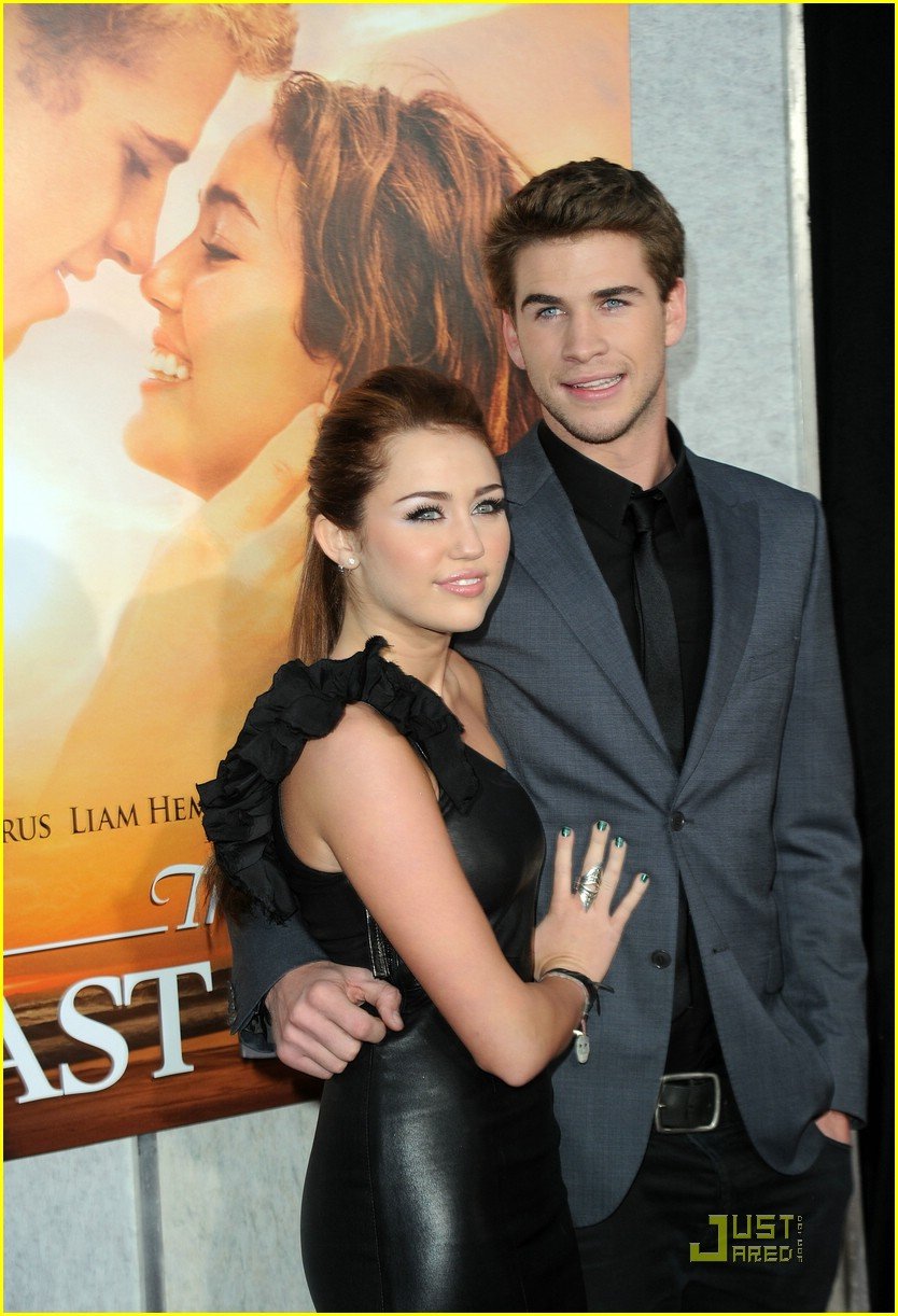 Miley Cyrus & Liam Hemsworth Premiere The Last Song | Photo 363516 ...