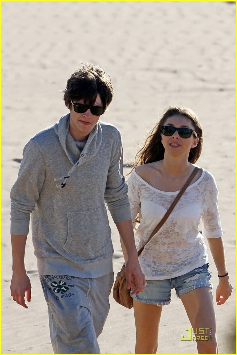 Sarah Hyland & Matt Prokop: Hawaii Hotties | Photo 361345 - Photo ...