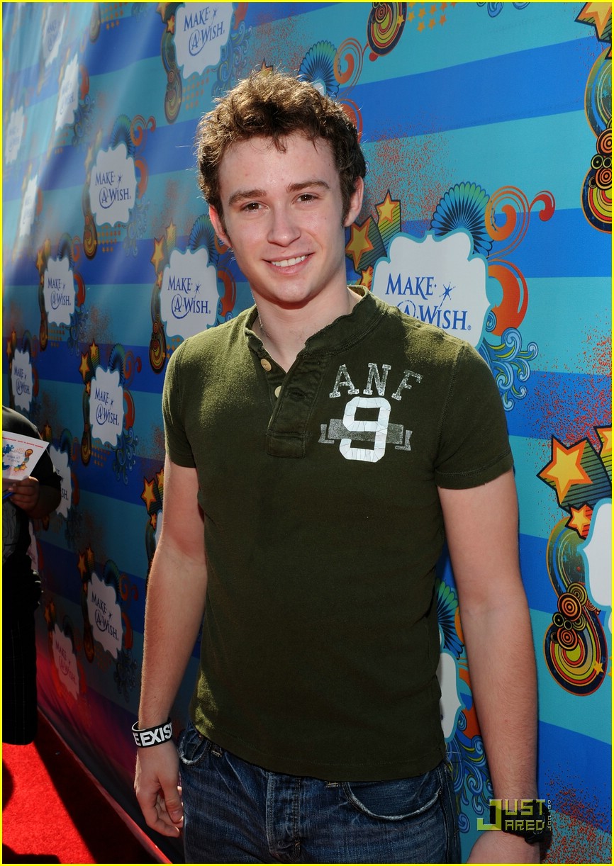 Ashley Argota & Gage Golightly Beam for Matt Bomer | Photo 362013 ...