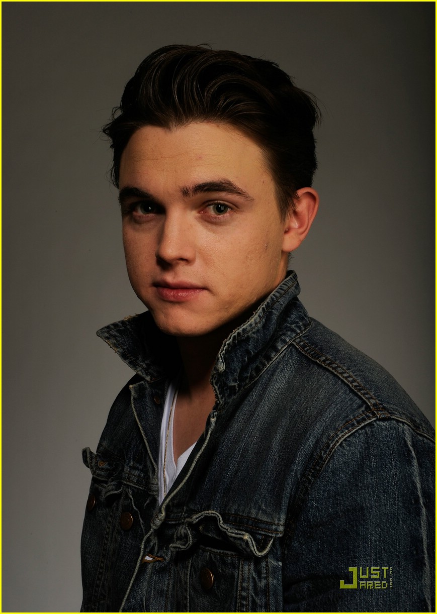 Jesse McCartney: Kisses For Zoe Kravitz | Photo 367654 - Photo Gallery ...