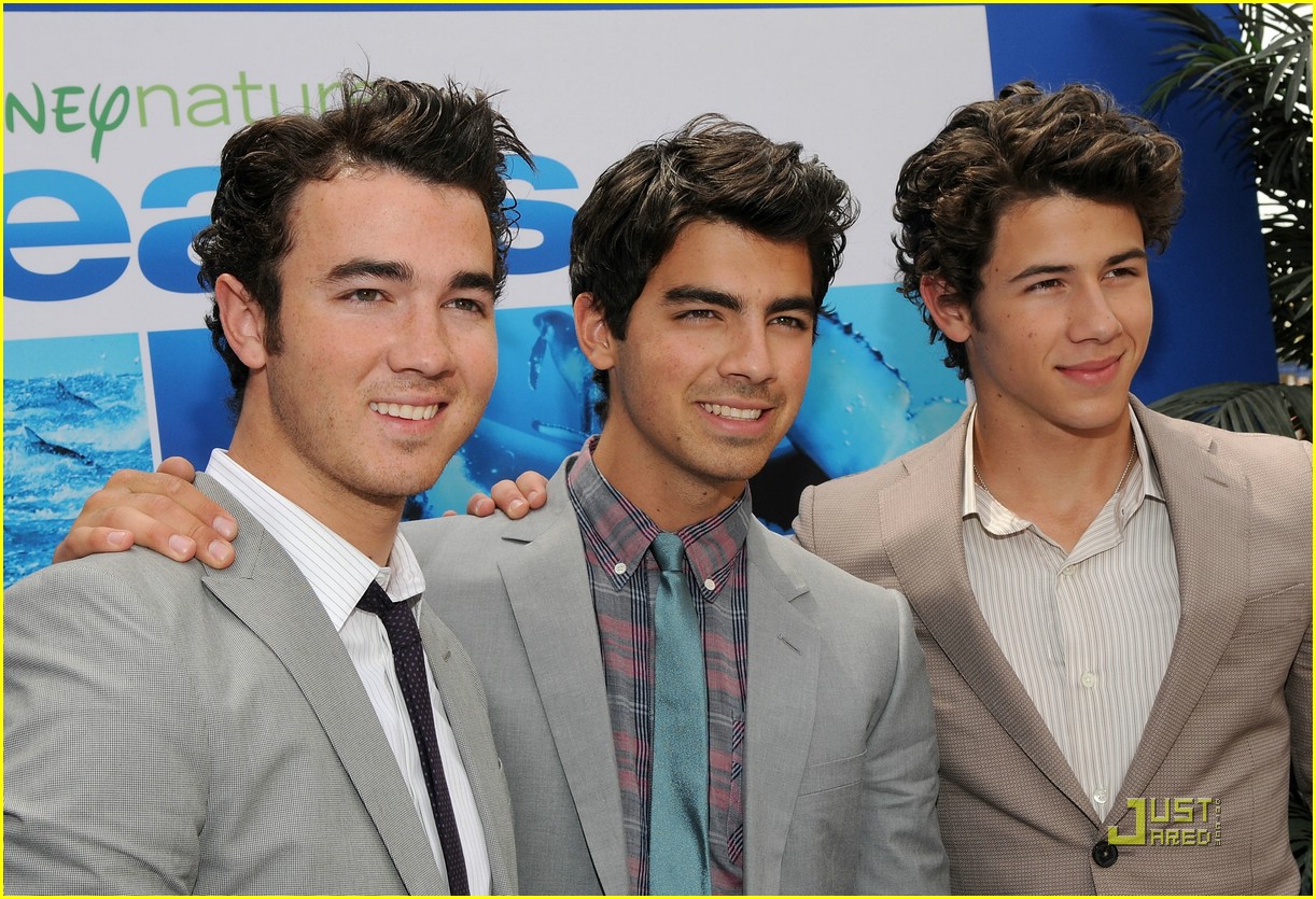 The Jonas Brothers: Oceans Outstanding | Photo 366728 - Photo Gallery ...