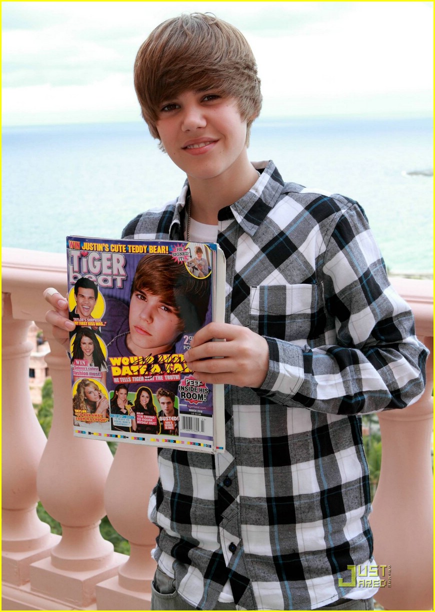 Justin Bieber Finds A Little Bit of Paradise | Photo 367050 - Photo ...