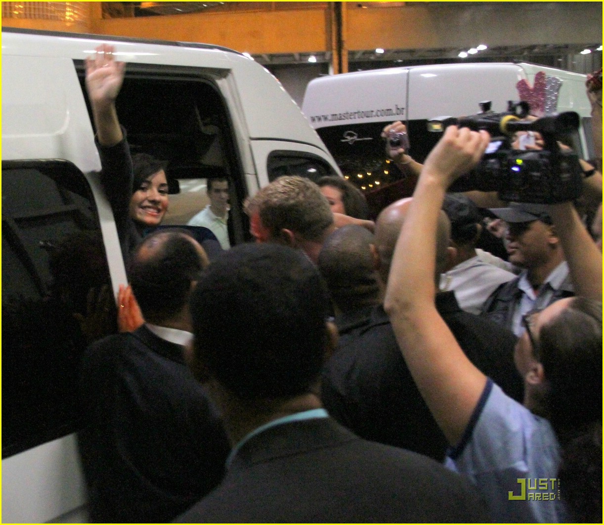 Demi Lovato Creates Rio Riot | Photo 371497 - Photo Gallery | Just ...