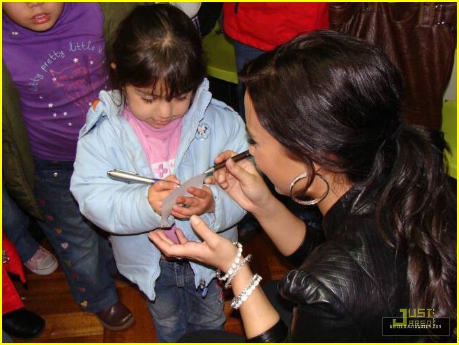 Demi Lovato Creates Rio Riot | Photo 371502 - Photo Gallery | Just ...