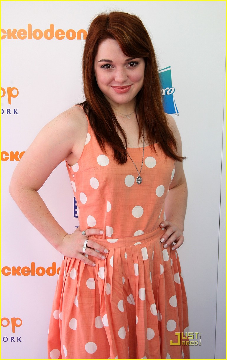 Jennifer Stone's Vintage Summer Style | Photo 368679 - Photo Gallery ...