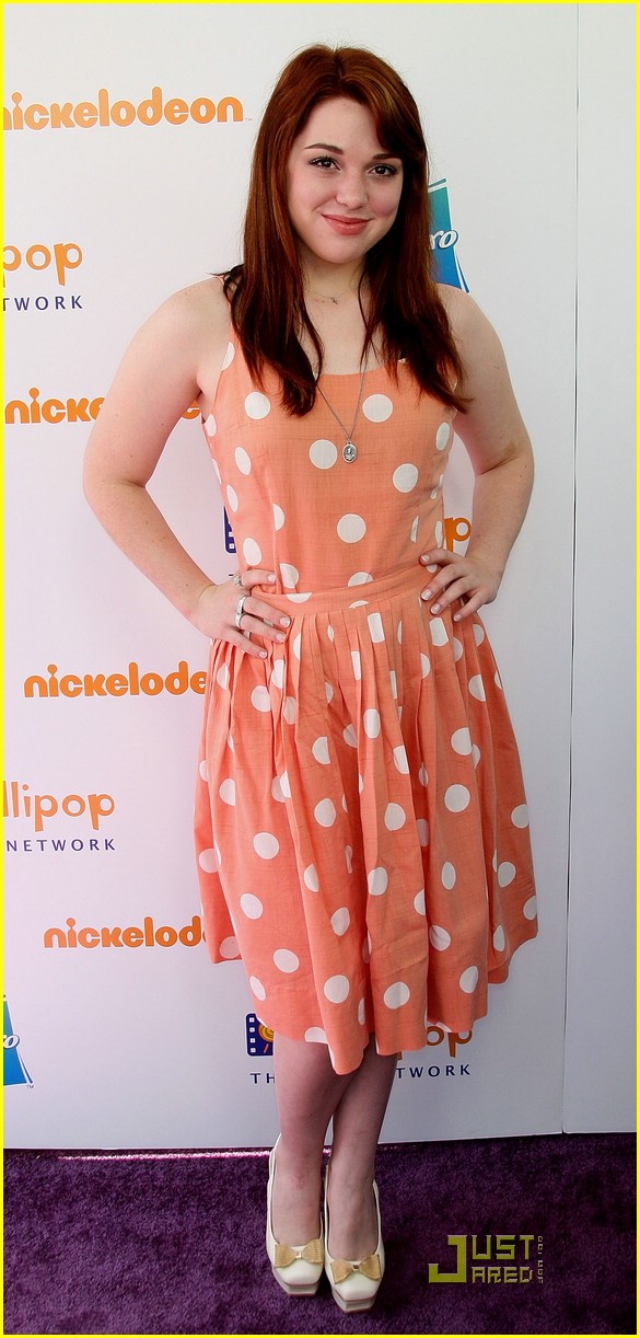 Jennifer Stone's Vintage Summer Style | Photo 368681 - Photo Gallery ...