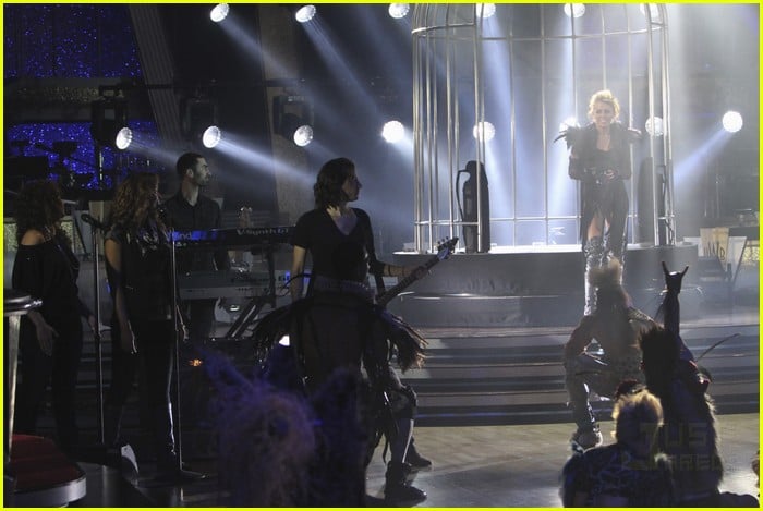Miley Cyrus: 'Can't Be Tamed' Performance Pics! | Photo 370463 - Photo ...