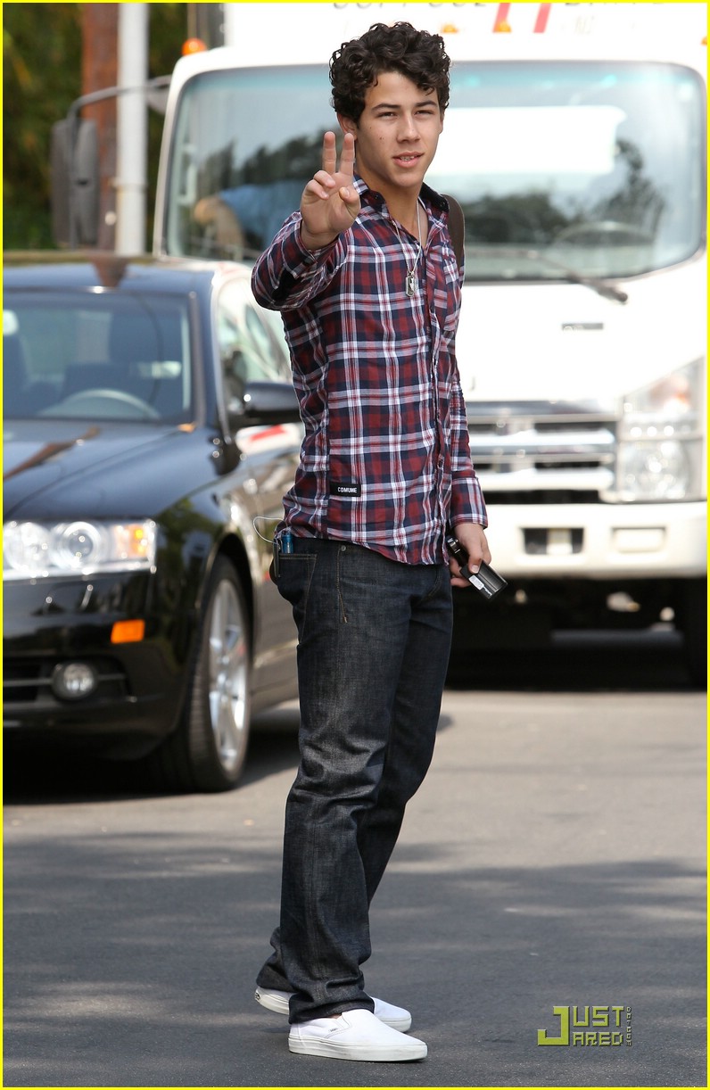 Nick Jonas is a Plaid Person | Photo 369997 - Photo Gallery | Just ...