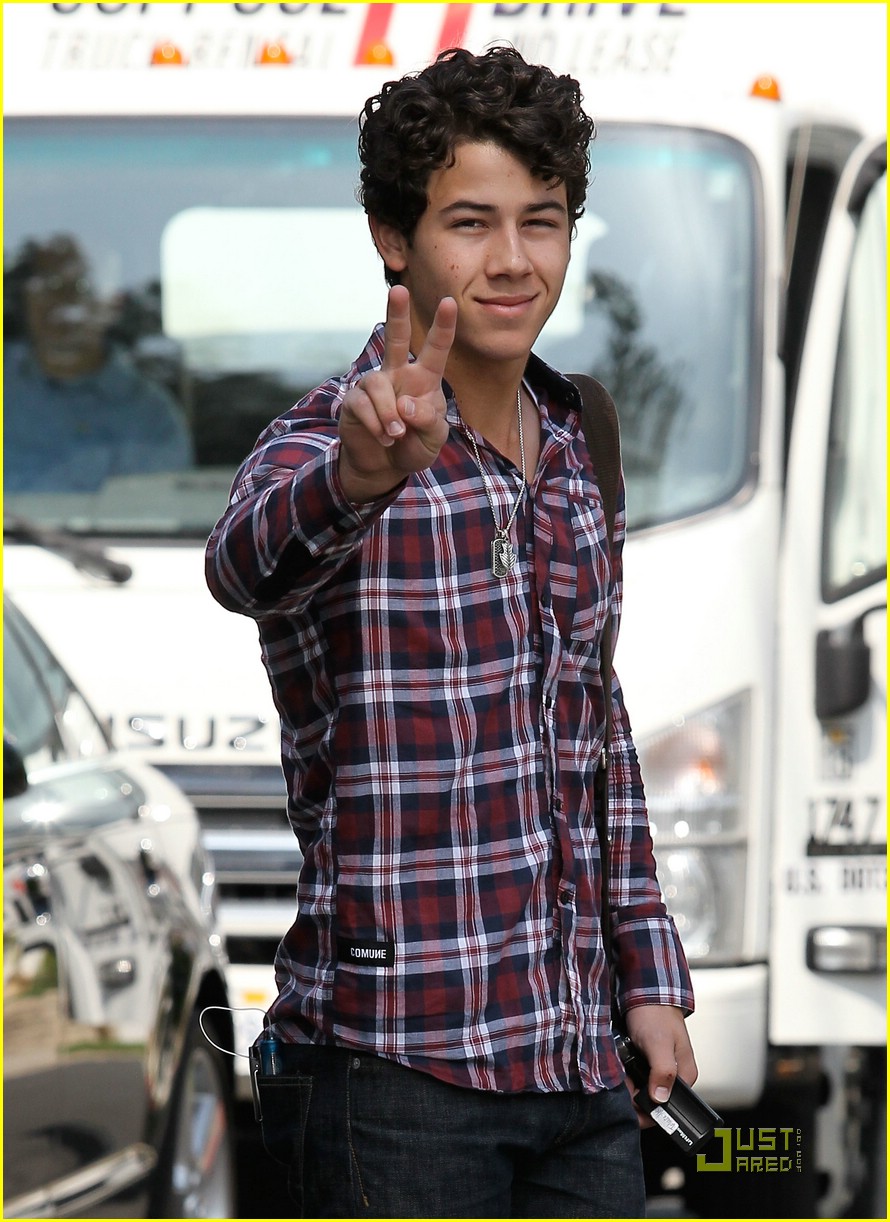Nick Jonas is a Plaid Person | Photo 369998 - Photo Gallery | Just ...
