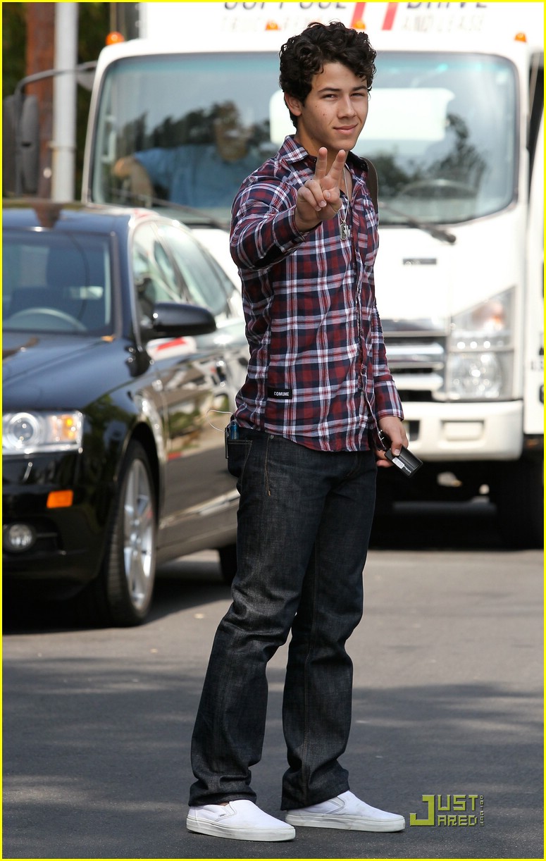 Nick Jonas is a Plaid Person | Photo 370003 - Photo Gallery | Just ...