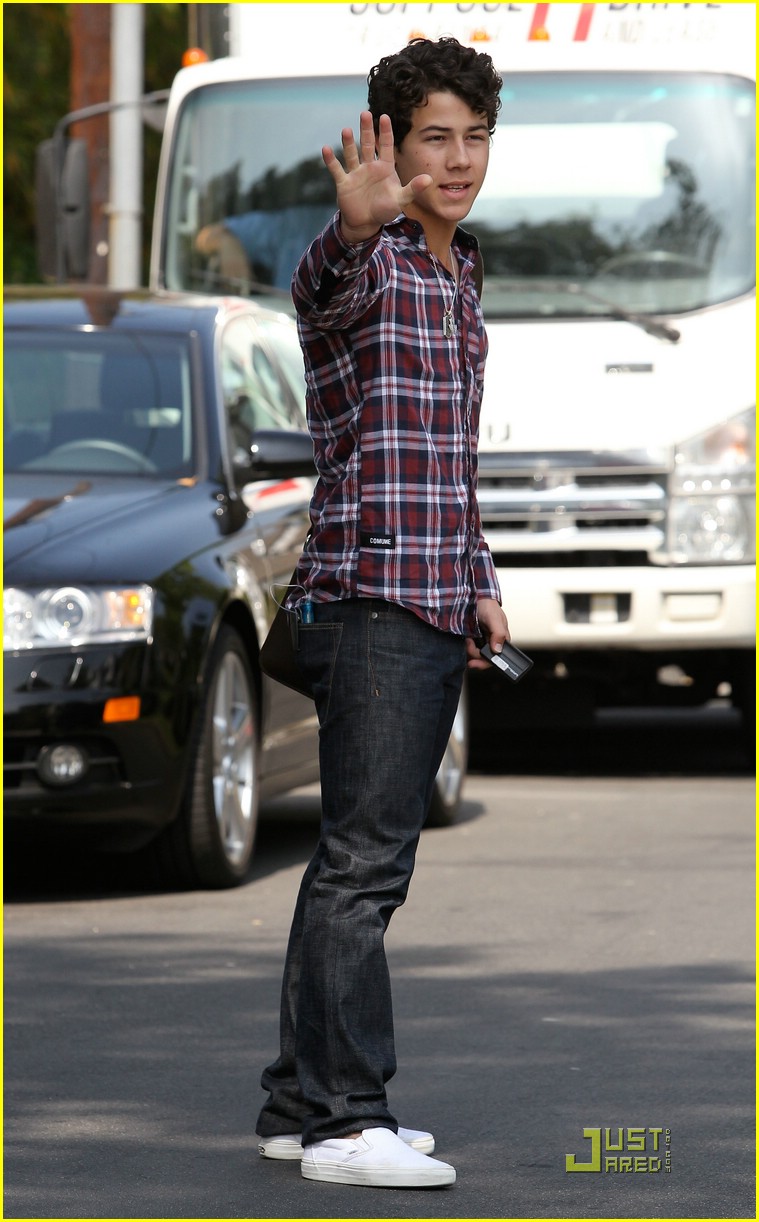 Nick Jonas is a Plaid Person | Photo 370005 - Photo Gallery | Just ...