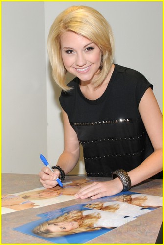 Chelsea Staub: Hot Pink Pretty | Photo 375292 - Photo Gallery | Just ...