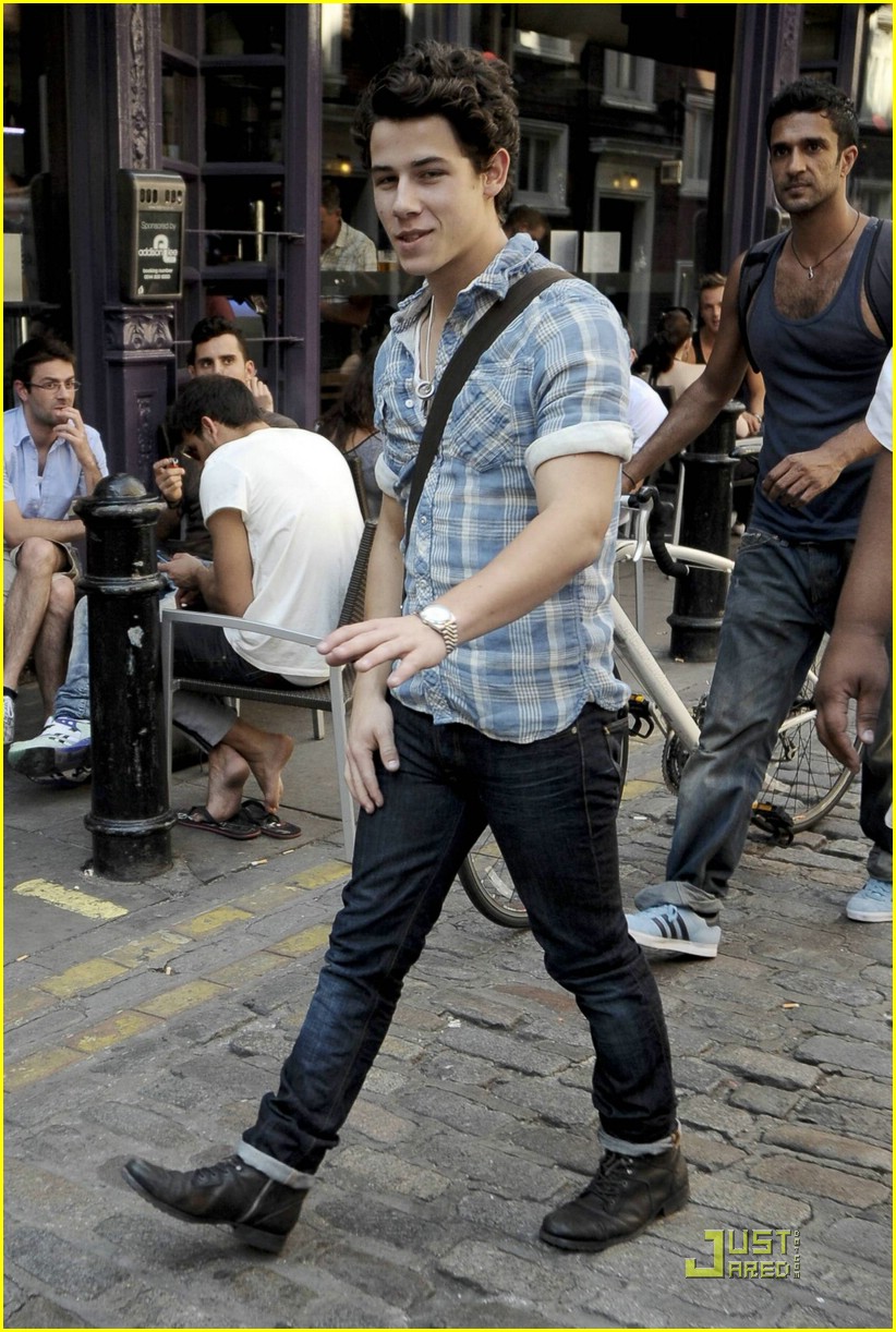 Nick Jonas & Big Rob: Old Compton Comrades | Photo 375061 - Photo ...