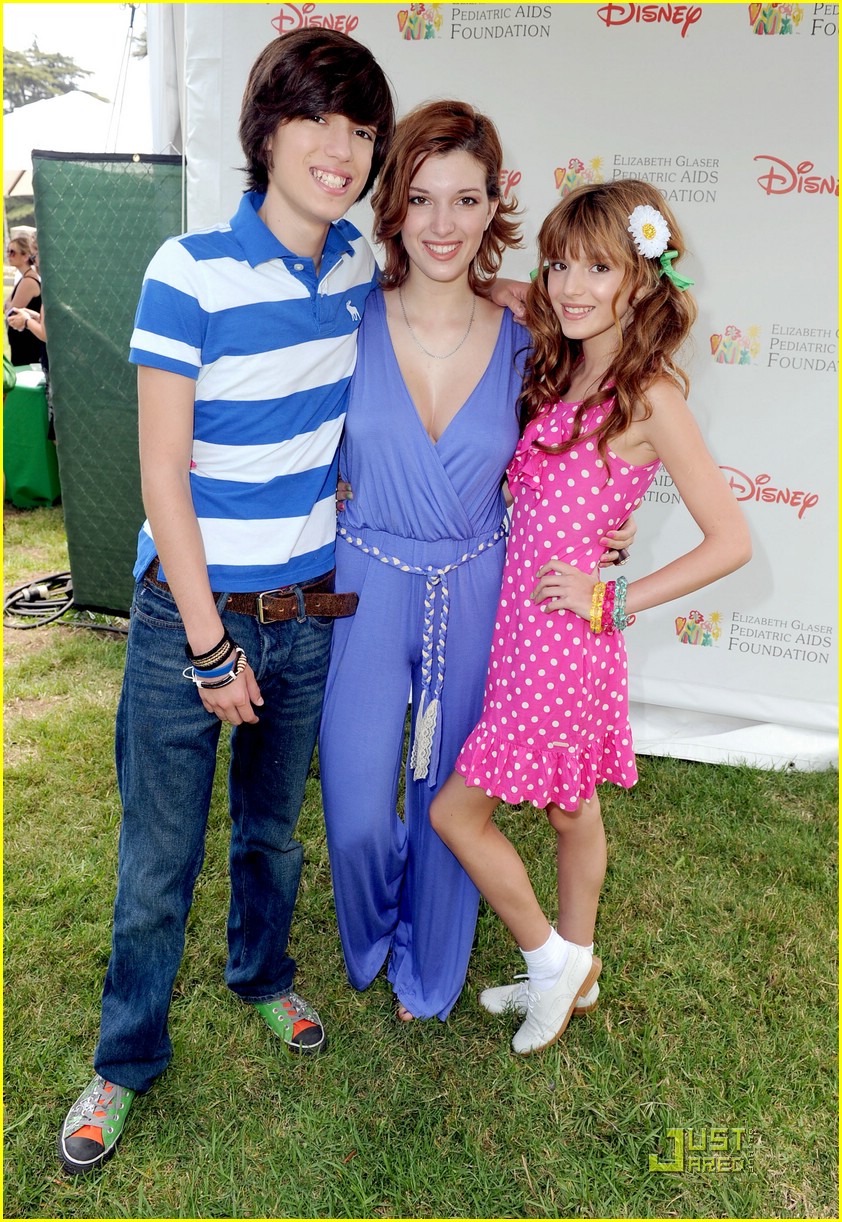 Bella Thorne & Ryan Newman: Pediatric AIDS Awareness! | Photo 373439 ...