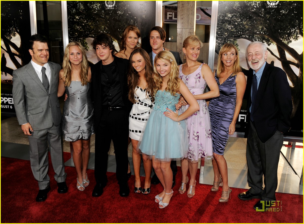 Stefanie Scott & Michael Bolten are Flipped | Photo 379919 - Photo ...