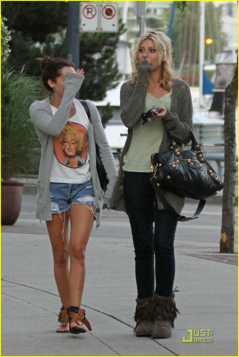 Ashley, Aly & Robbie: Vancouver Reunion Dinner! | Photo 377918 - Photo ...