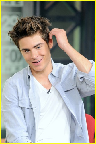 Zac Efron: Why I Chose the Role of Charlie | Photo 377503 - Photo ...